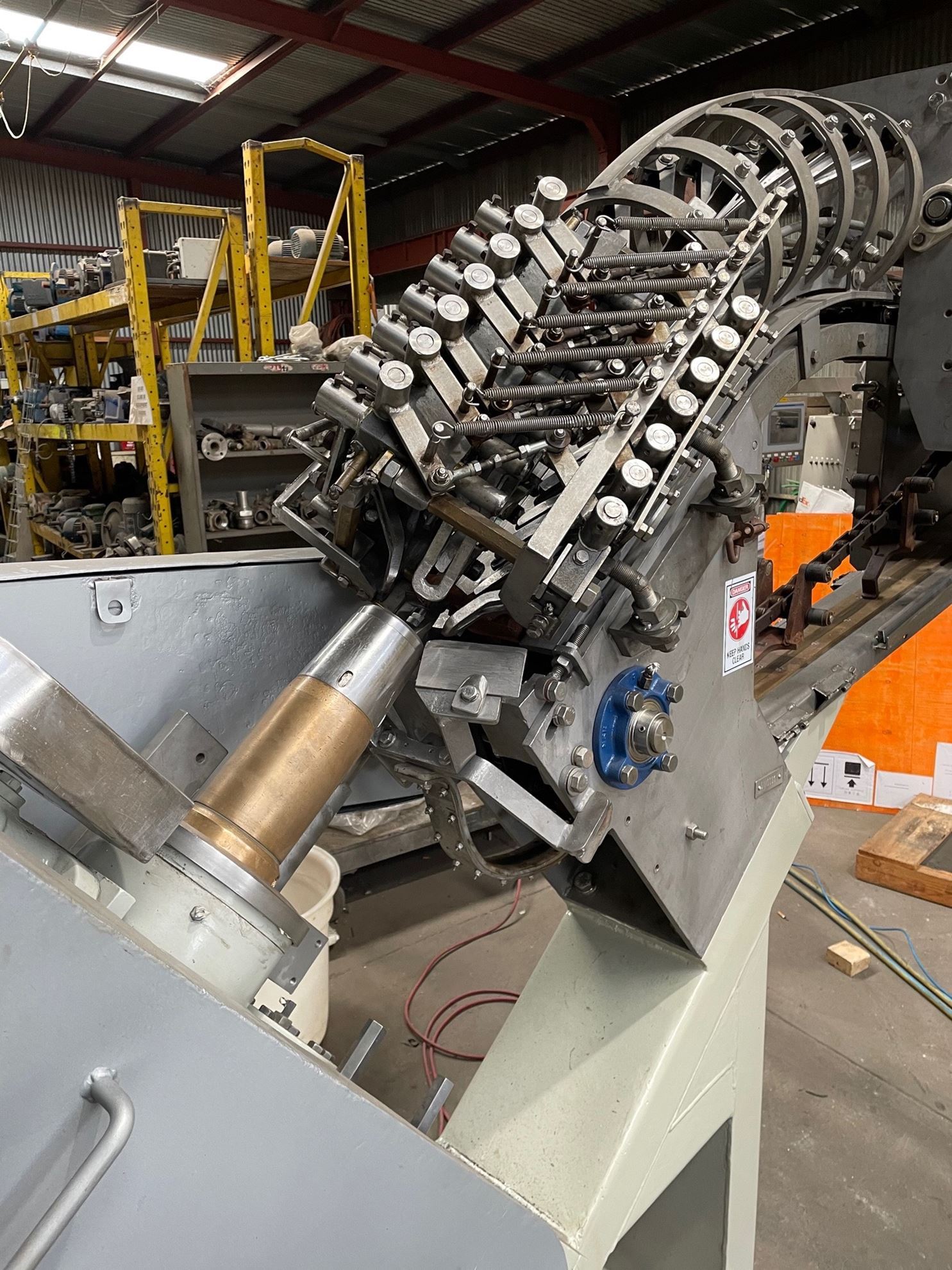 VARIN pineapple peeling machine ( GINACA ) |FA Maker