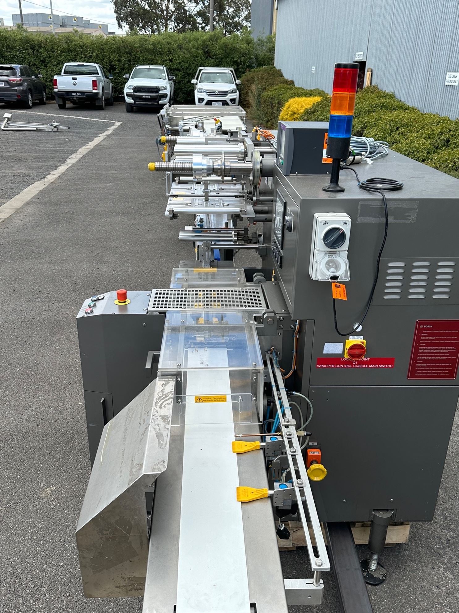 Bosch Horizontal Flow Wrapper confectionary line |FA Maker