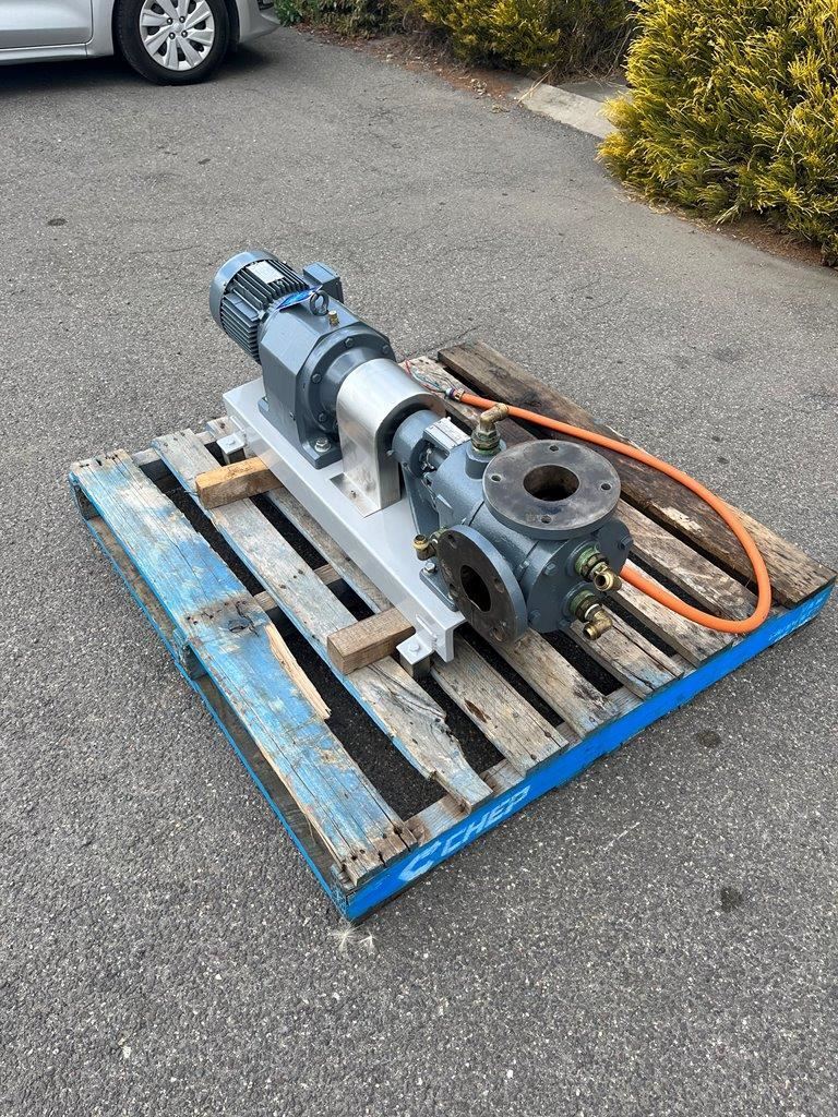 Gear Pump with Hot Water Jacket |FA Maker